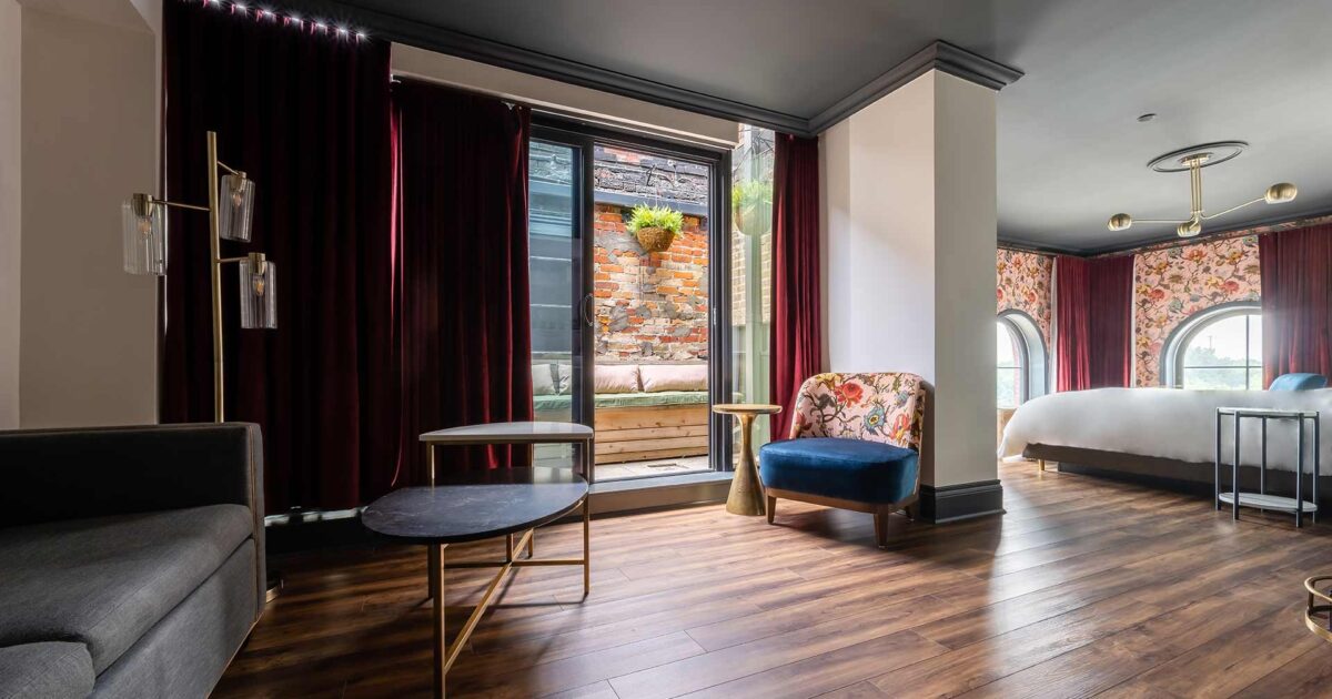 The Dominion Suite - Toronto Hotel Room | The Broadview Hotel